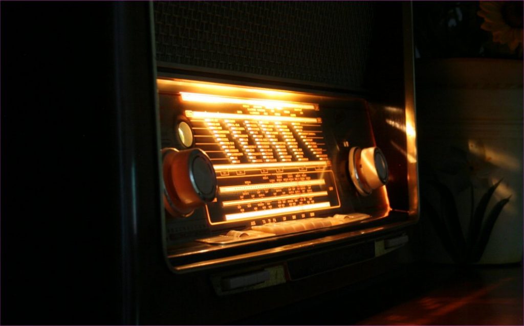 GRAETZ Sinfonia 522– Luxuryradios – Vintage radio and Hi-Fi restoration